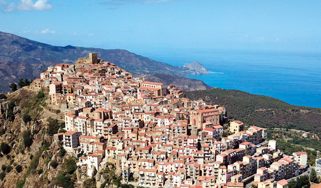 The village of Pollina - Madonia Holiday